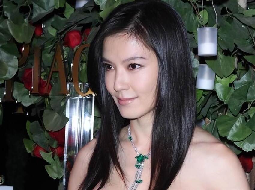 「玉女」變「欲女」，無縫銜接17個男人，48歲的林熙蕾依舊身材火辣-picelse.com - 趣聞圖說